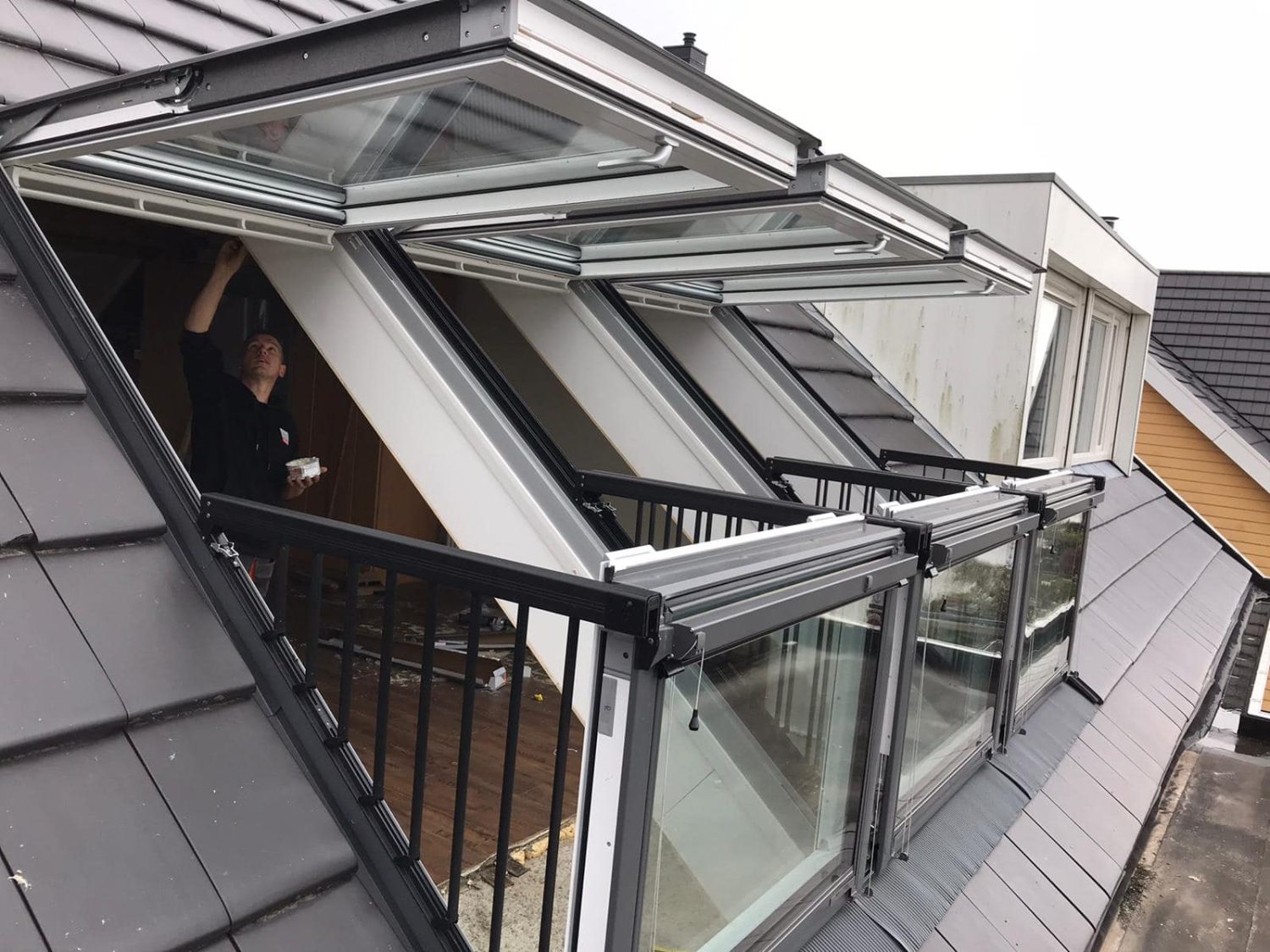 Dakraam laten plaatsen in Leiden door Verhoef dakramen